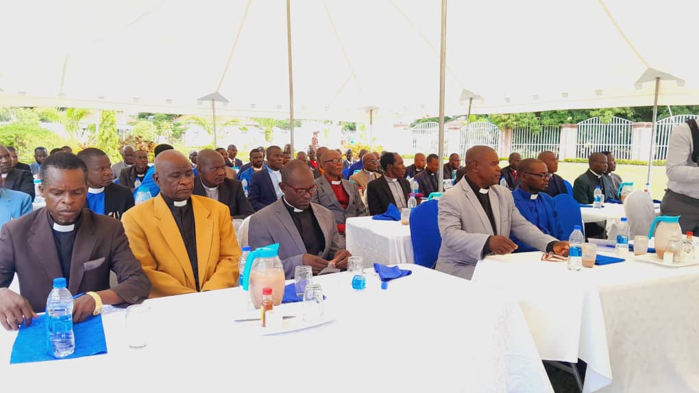 HOLY DEFIANCE: Rogue CCAP Pastors’ PAGE House Visit Triggers Uproar and ...